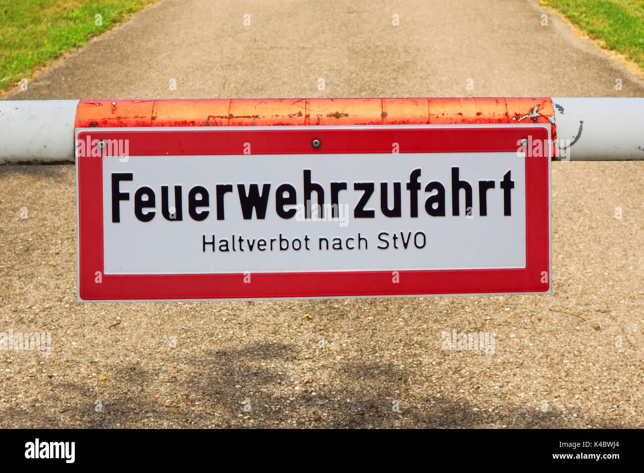 Firefighting signs hi-res stock photography and images - Alamy