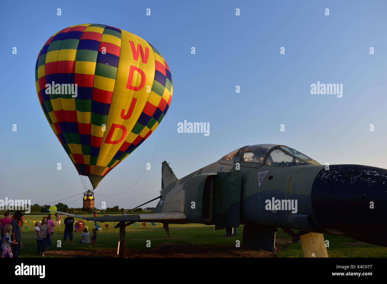Tethered baloon hi-res stock photography and images - Alamy