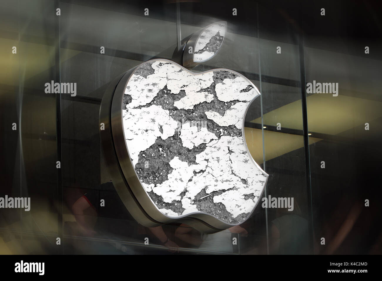 Bad apple logo hi-res stock photography and images - Alamy