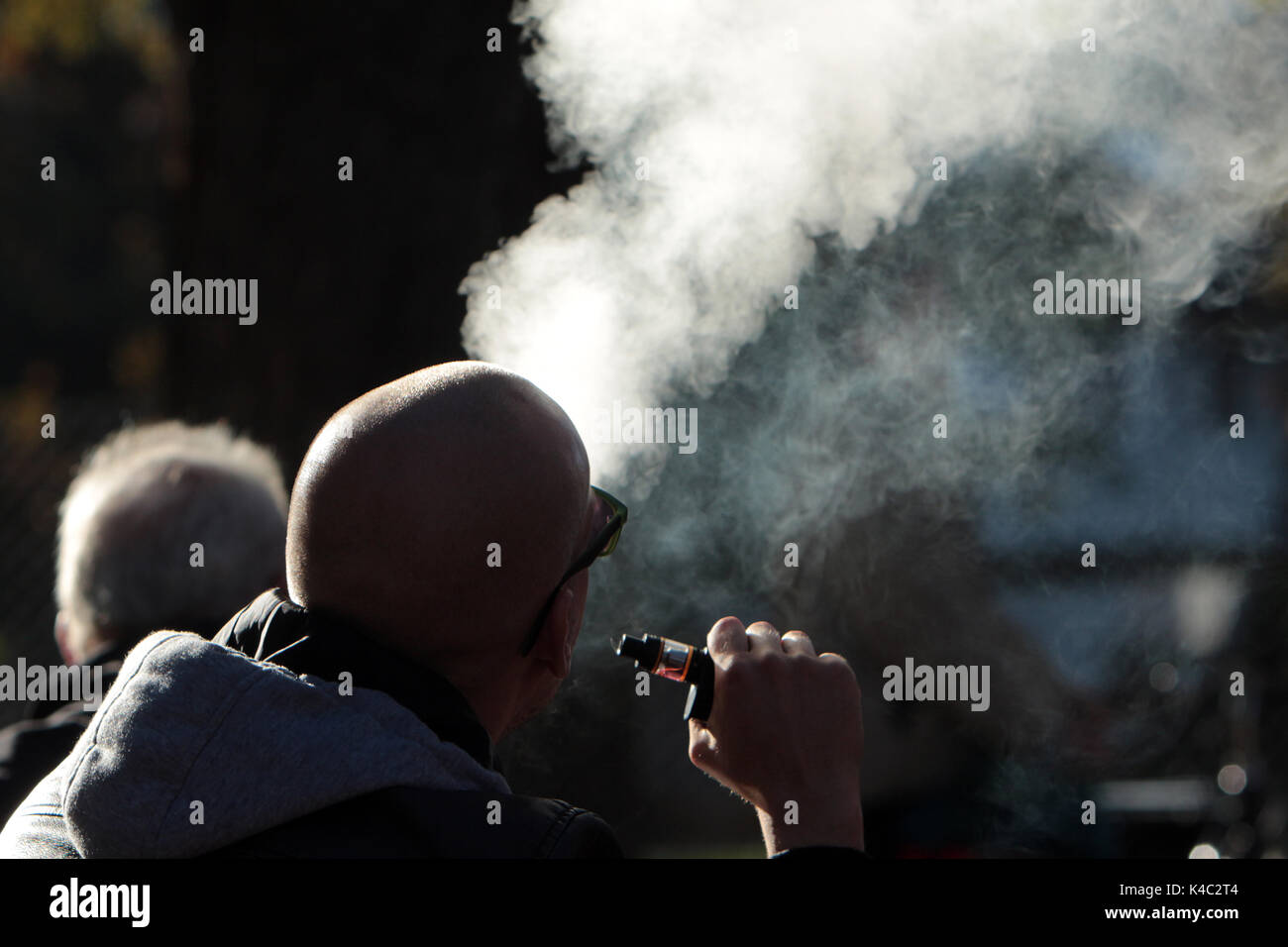 Zigarettenrauch ausatmen hi-res stock photography and images - Alamy