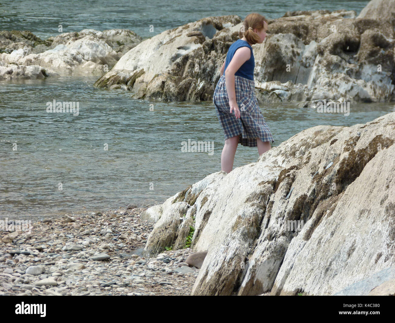 Walk Over The Rocks In River Rhine, Middle Rhine Stock Photo - Alamy