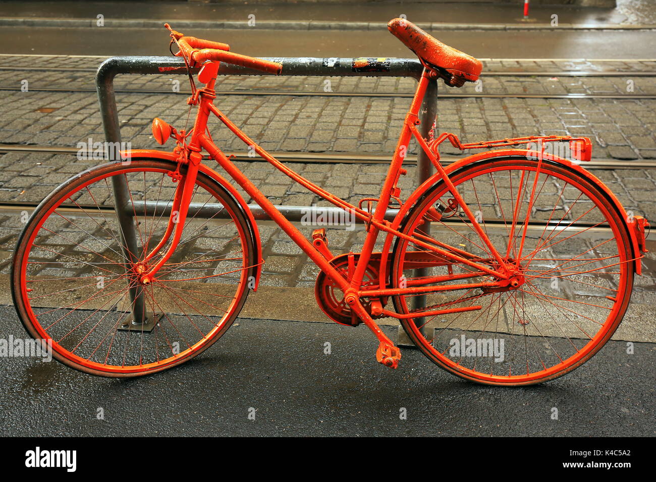 Things that are orange hi-res stock photography and images - Alamy