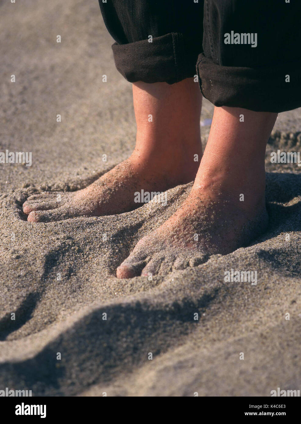 Feet in sea hi-res stock photography and images - Alamy