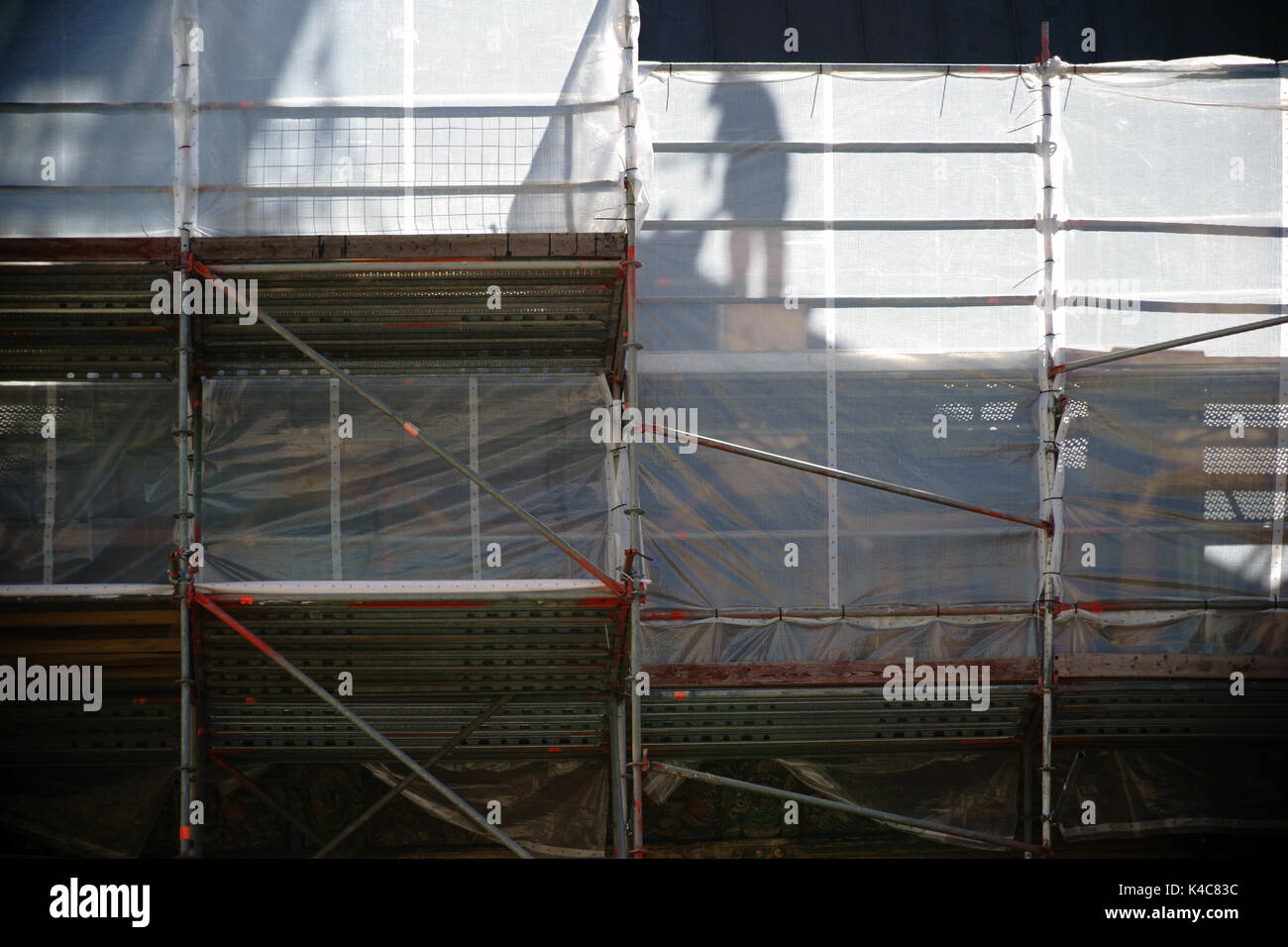 Construction Site Scaffold Stock Photo - Alamy