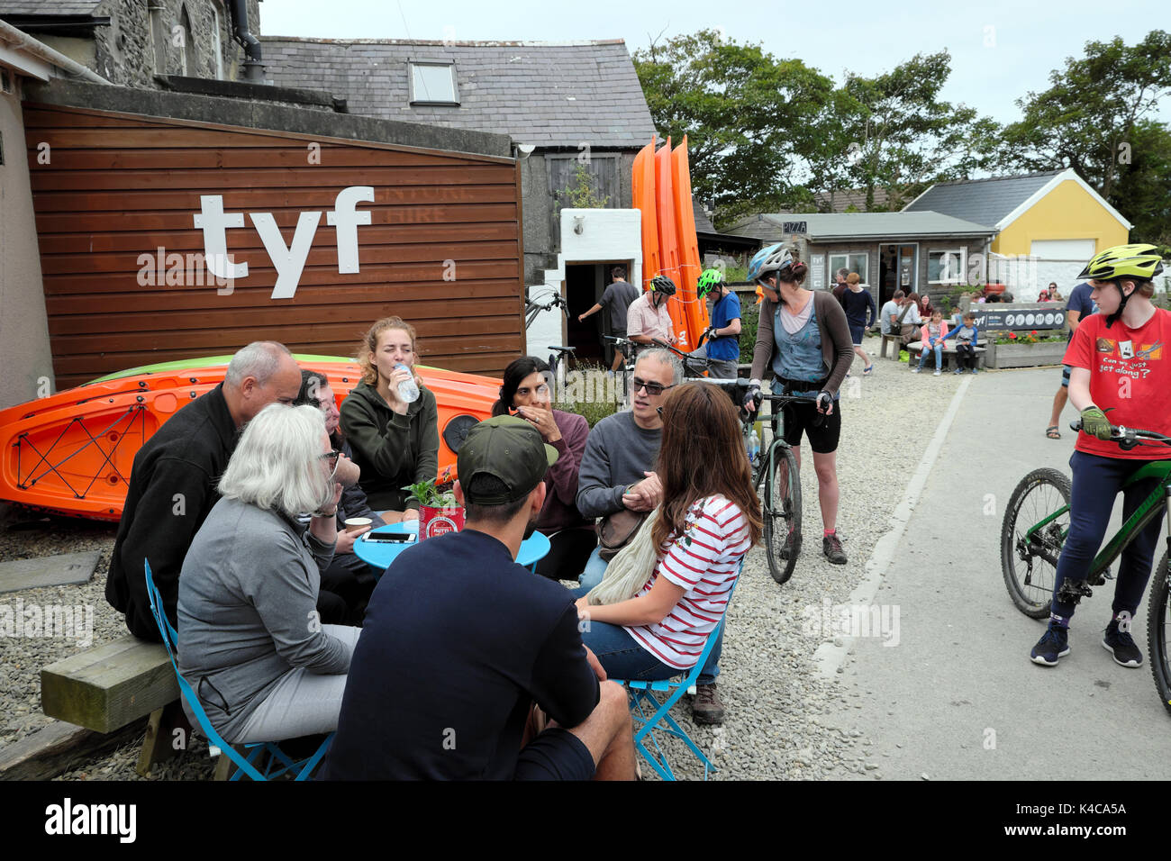 St davids town centre in pembrokeshire hi-res stock photography and ...