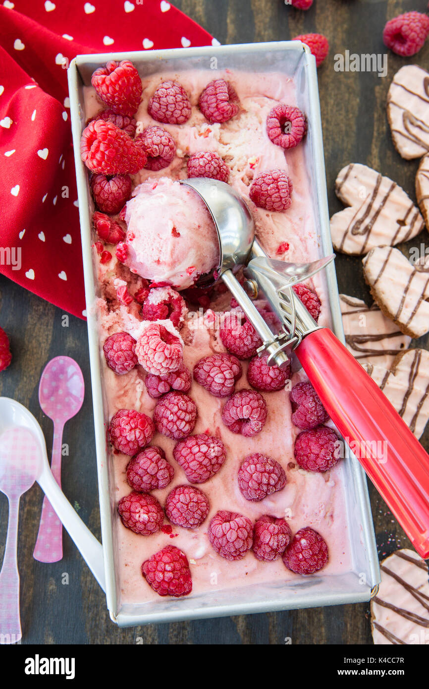 Homemade Raspberry Ice Cream Stock Photo - Alamy