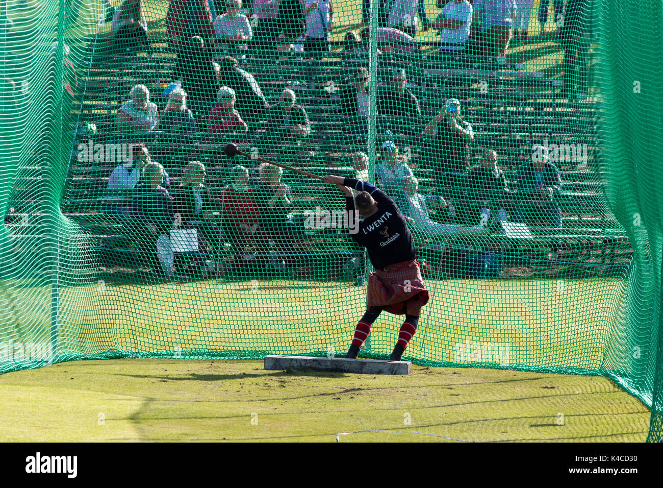 Hammer throw event hi-res stock photography and images - Alamy