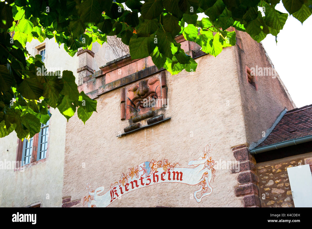 Kientzheim With Medieval Town Wall, Next To Kaysersberg, Scenic Village ...