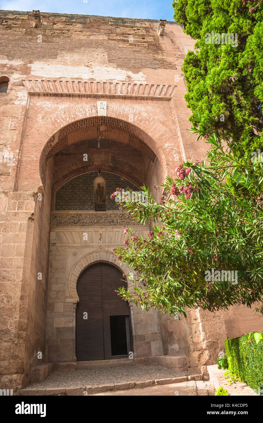Original entrance of the alhambra hi-res stock photography and images ...