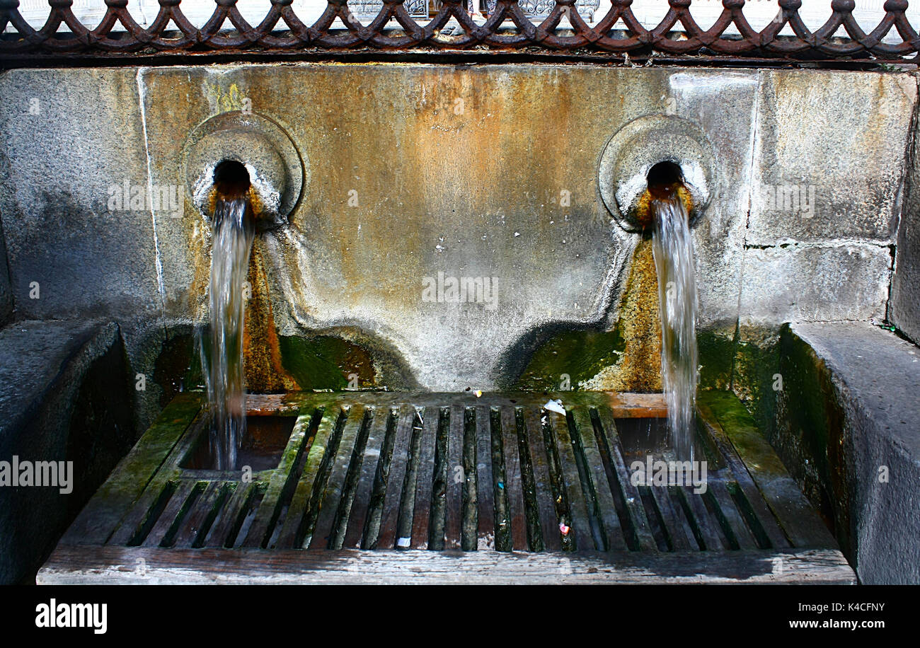 The Bollente of Acqui Terme. Natural source of curative thermal water ...