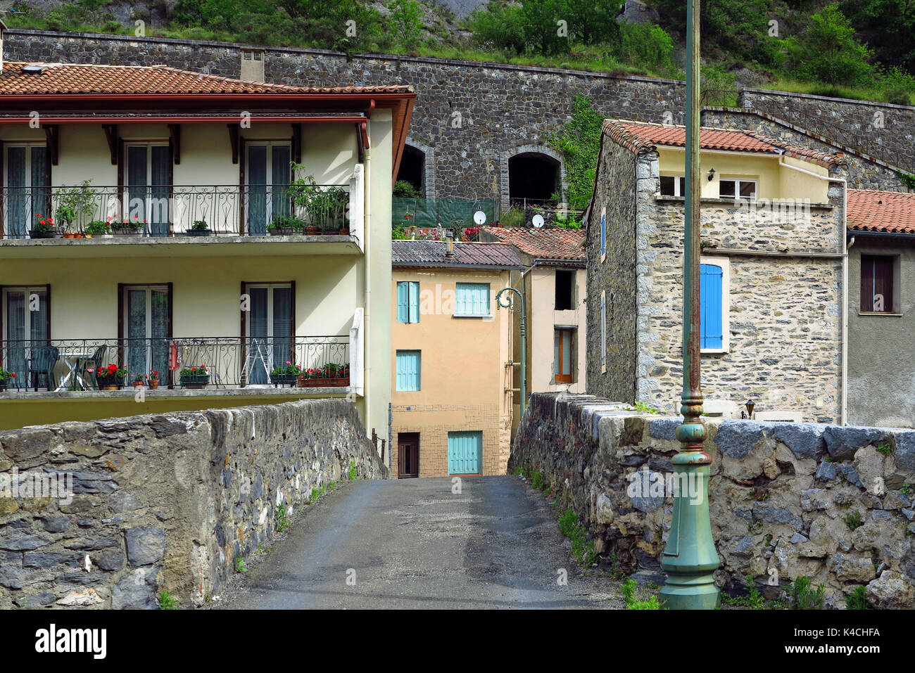 Village axat france hi-res stock photography and images - Alamy