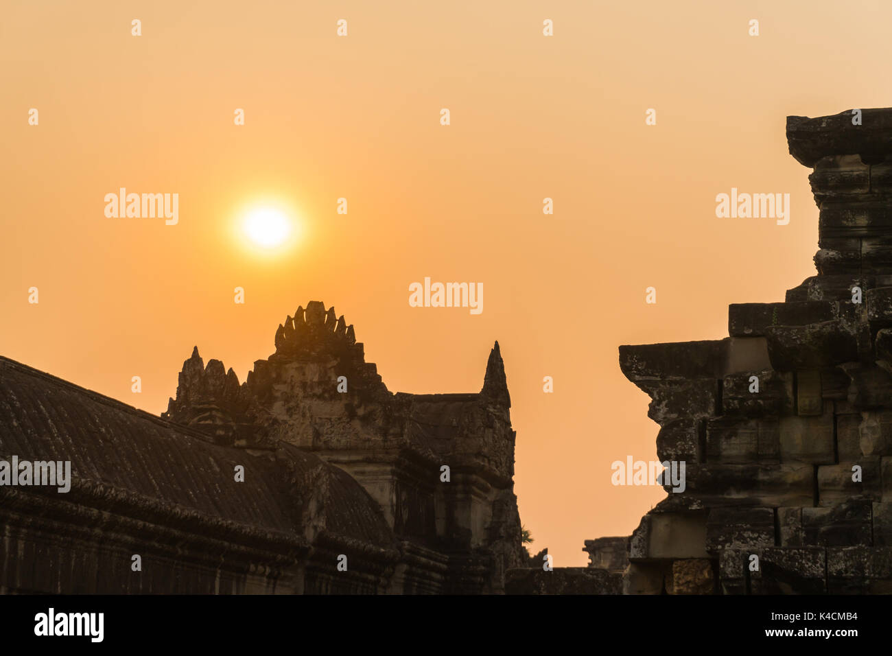 Angkor wat sunset hi-res stock photography and images - Alamy