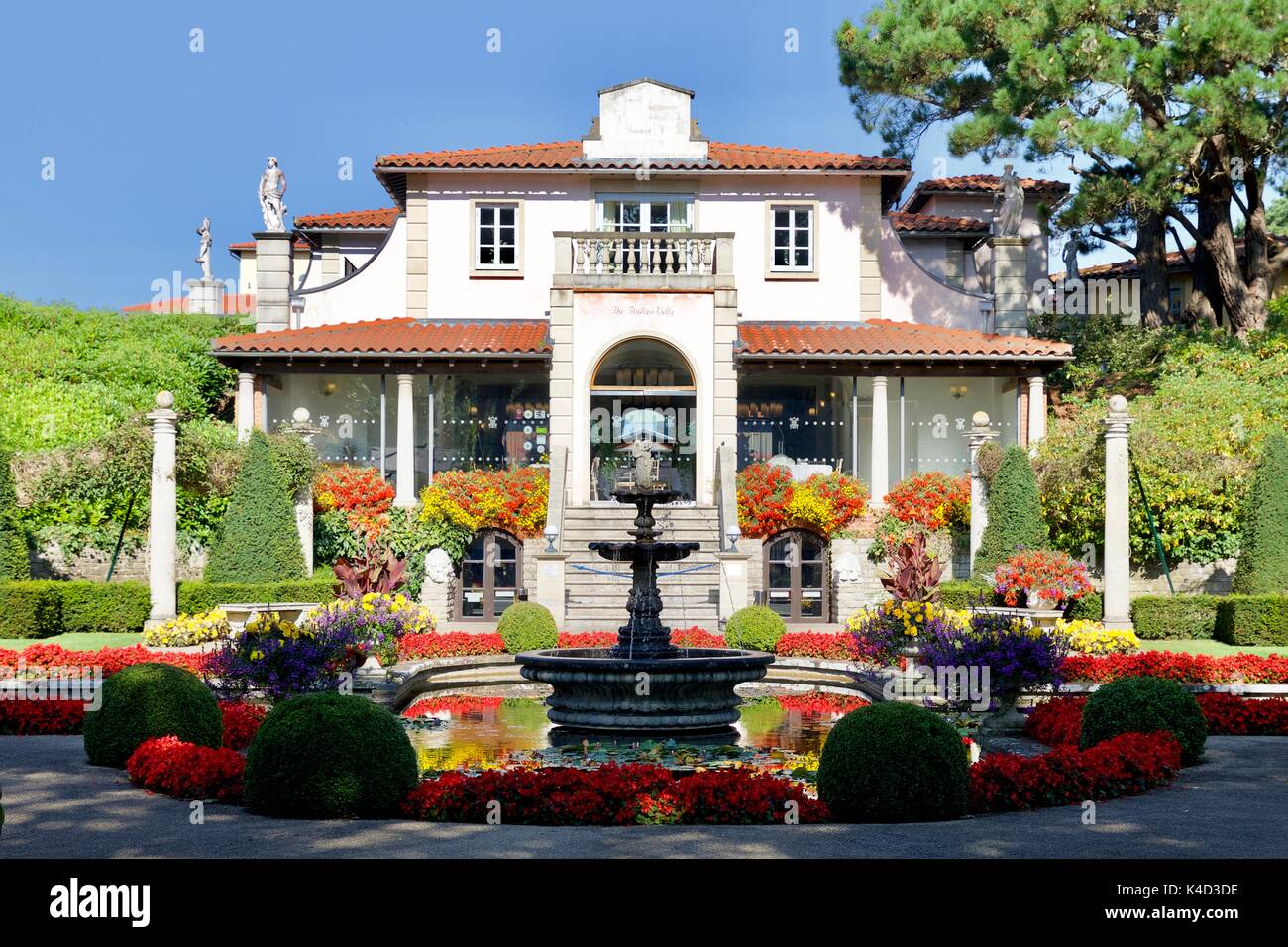 The stunning Italian Garden at Compton Acres Stock Photo - Alamy