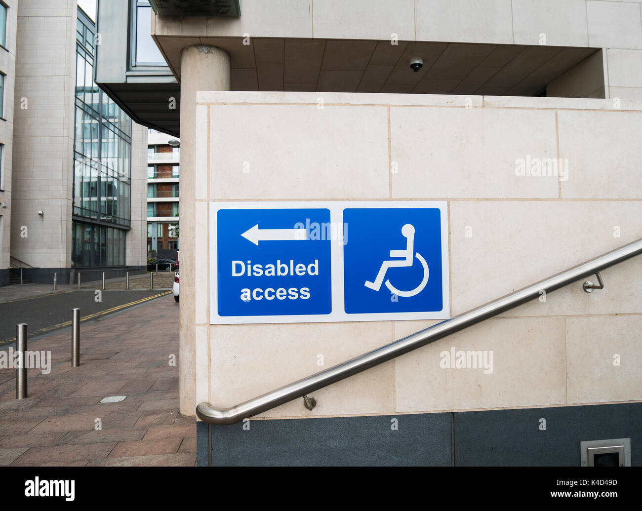 Wheelchair access and building hi-res stock photography and images - Alamy