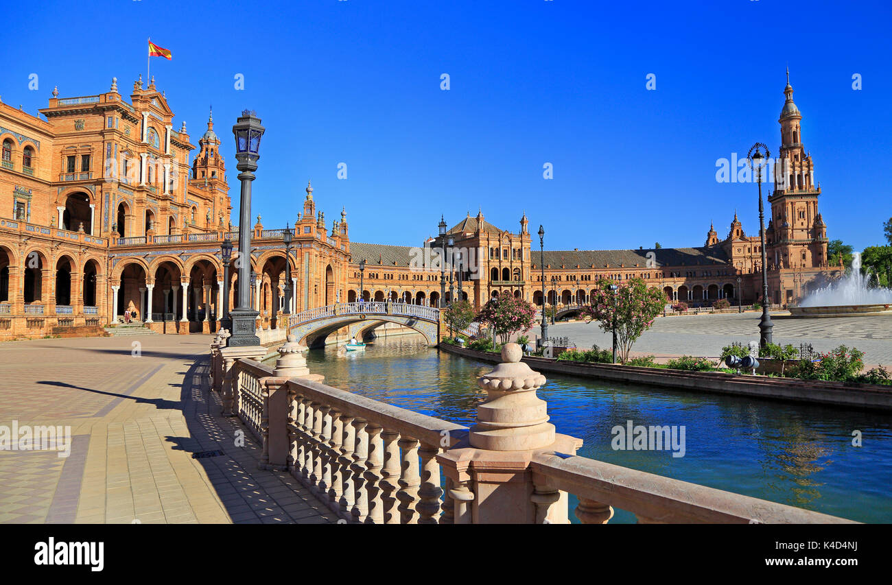 Seville spain spanish flag hi-res stock photography and images - Alamy