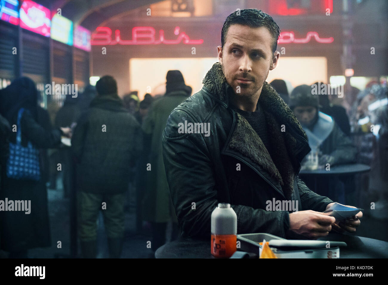 BLADE RUNNER 2049, Ryan Gosling, 2049. ph: Stephen Vaughan /© Warner ...