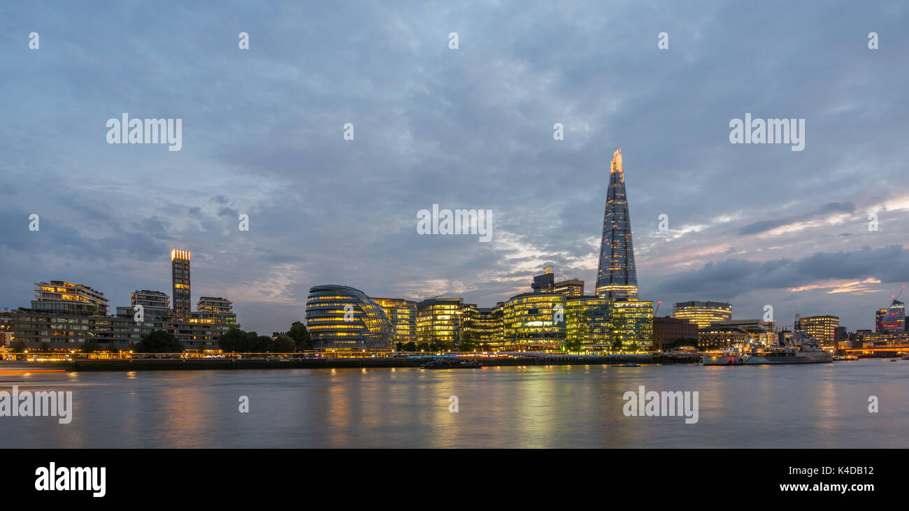 The Sharde London at night Stock Photo - Alamy