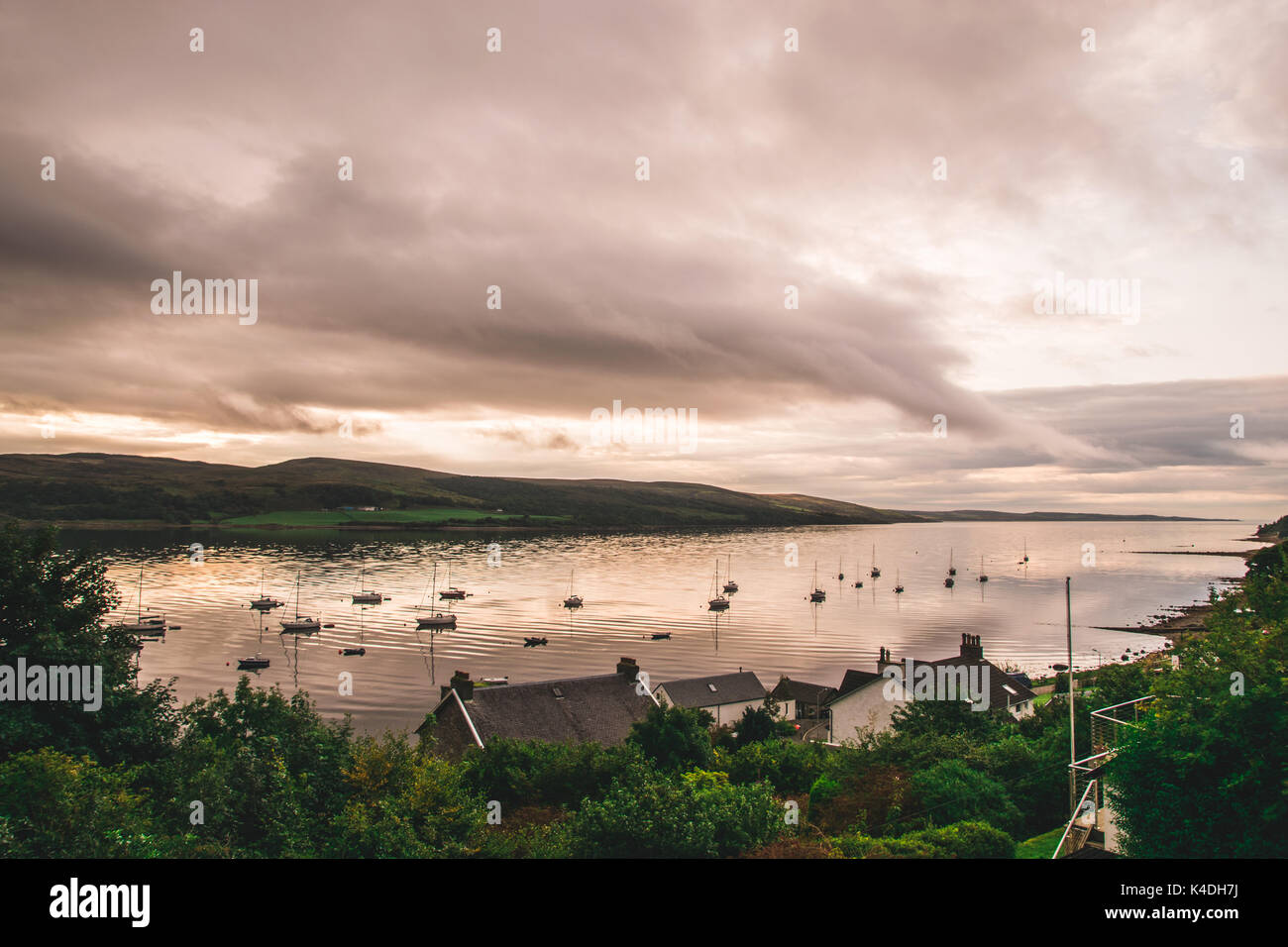 Scottish highland scene hi-res stock photography and images - Alamy