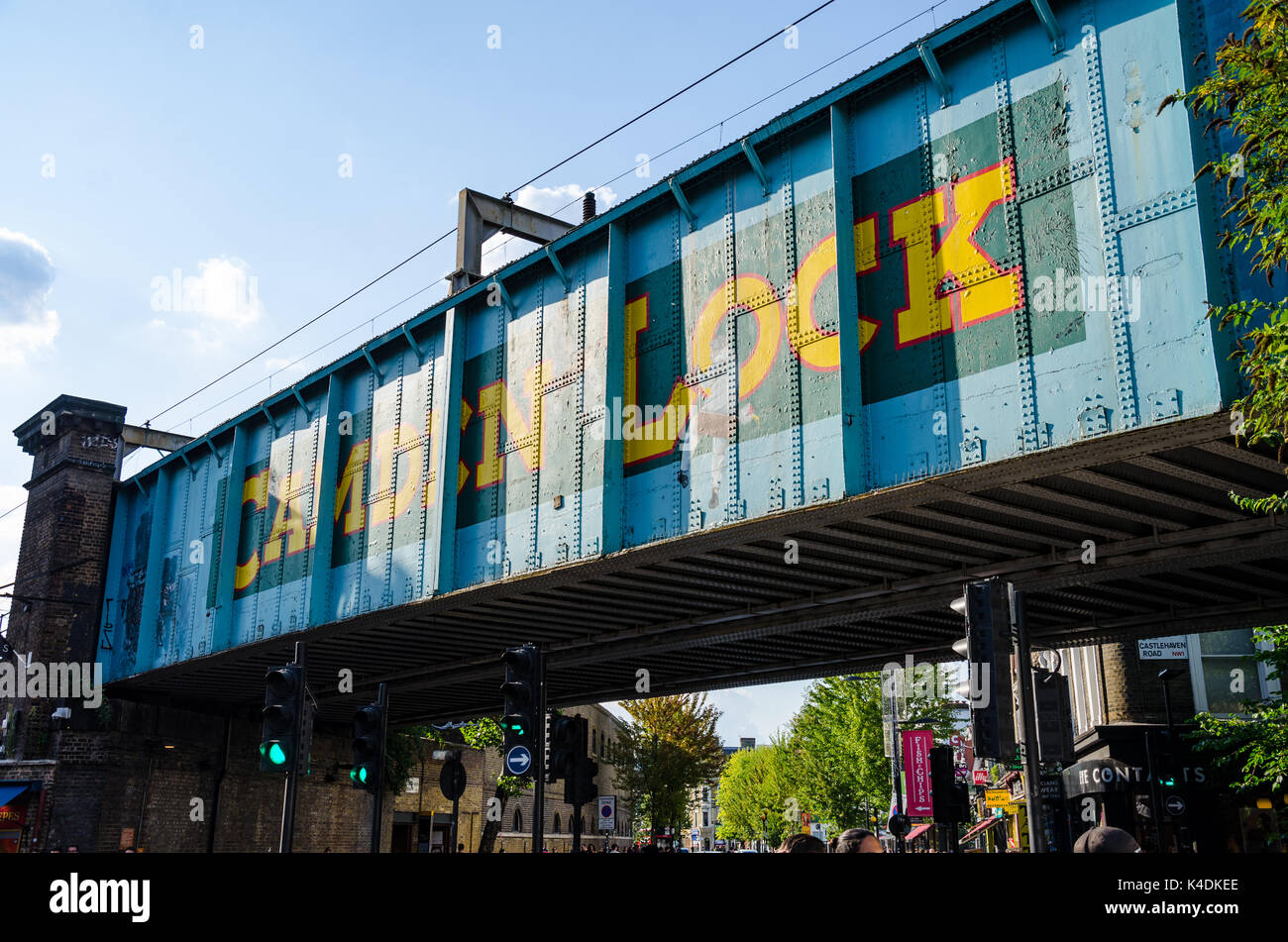 Camden lock bridge hi-res stock photography and images - Alamy