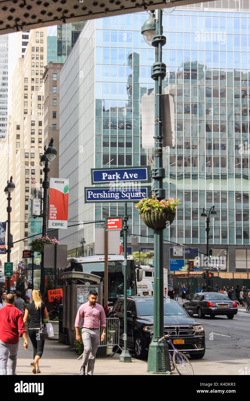 New York, USA - September 27, 2016: Pedestrians and traffic in busy ...