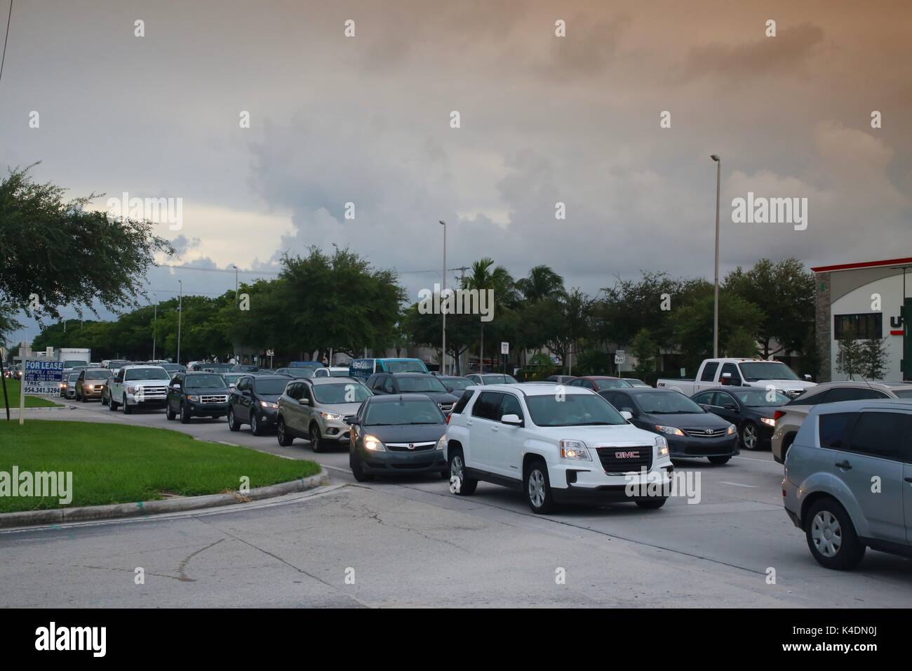 Traffic congestion beach on hi-res stock photography and images - Alamy