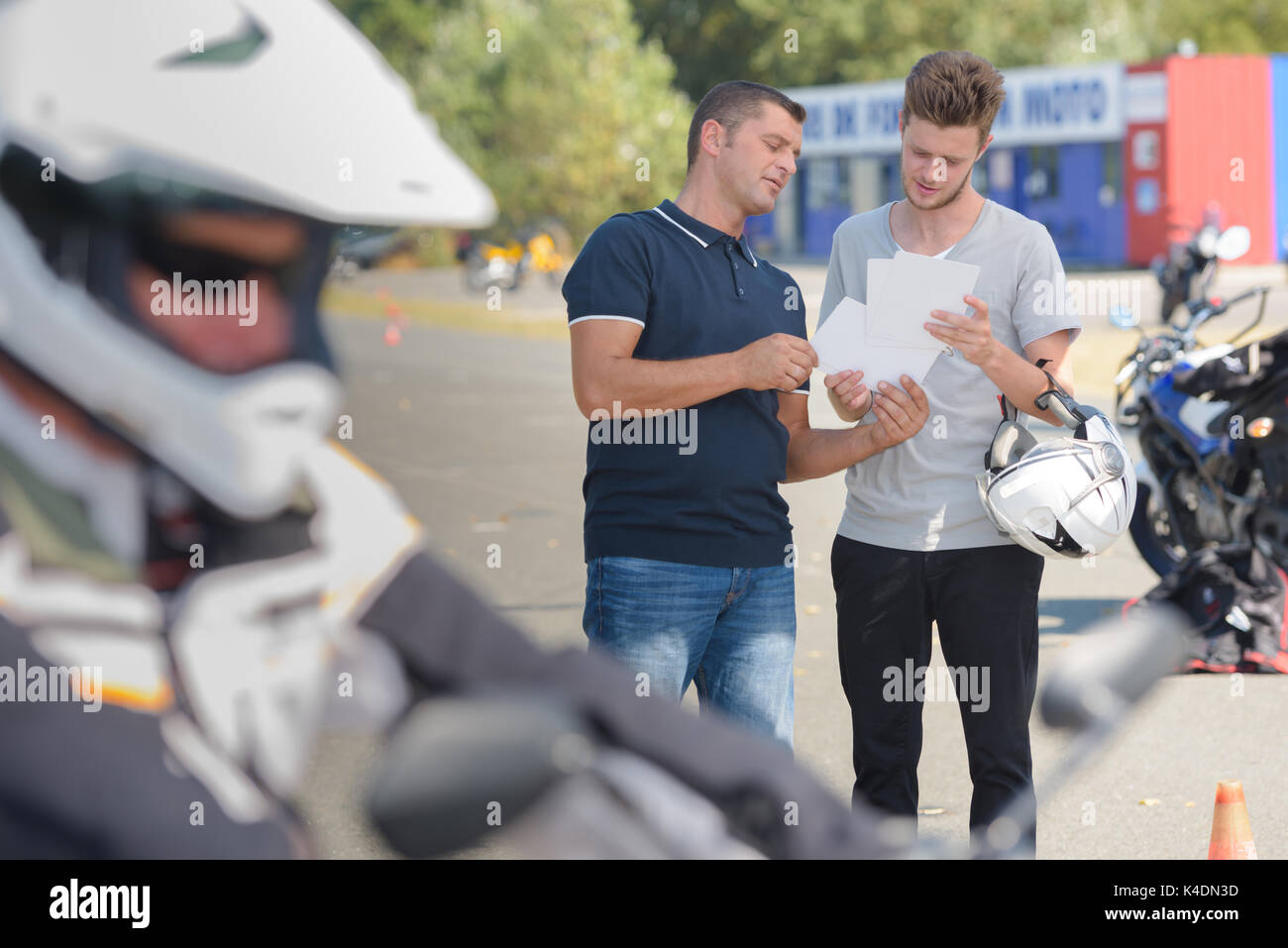 Drivers license passport hi-res stock photography and images - Alamy