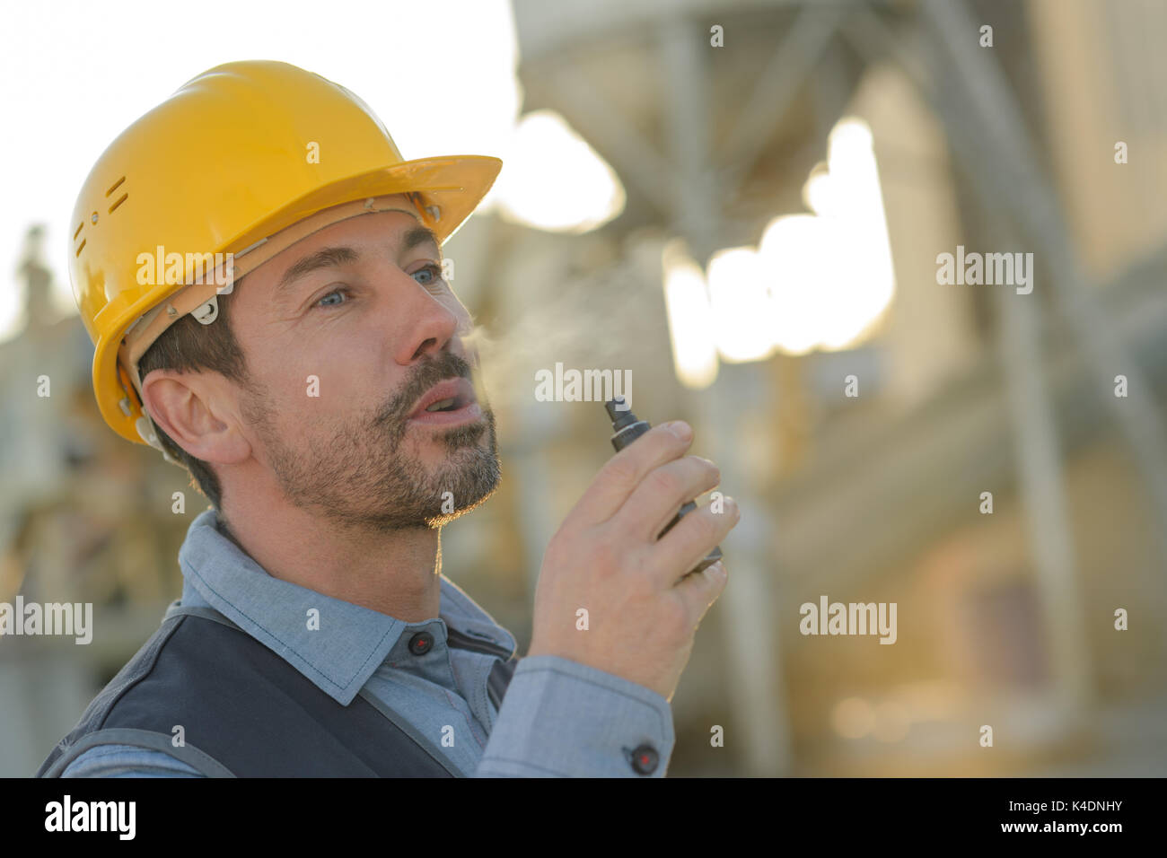 construction worker smoking Stock Photo - Alamy