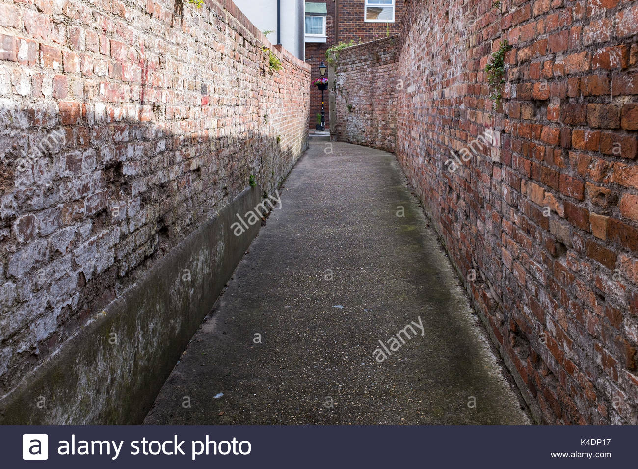 Back Alley Perspective High Resolution Stock Photography and Images - Alamy