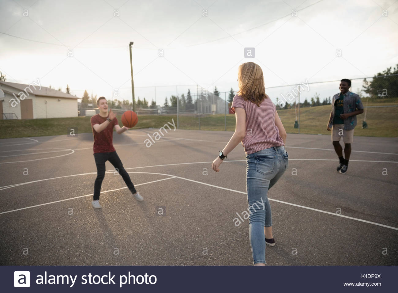 Three girls playing outdoor hi-res stock photography and images - Alamy