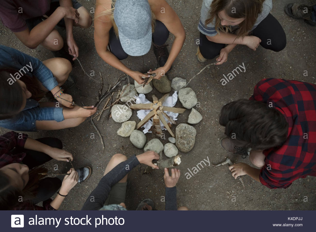 How to build a campfire High Resolution Stock Photography and Images ...