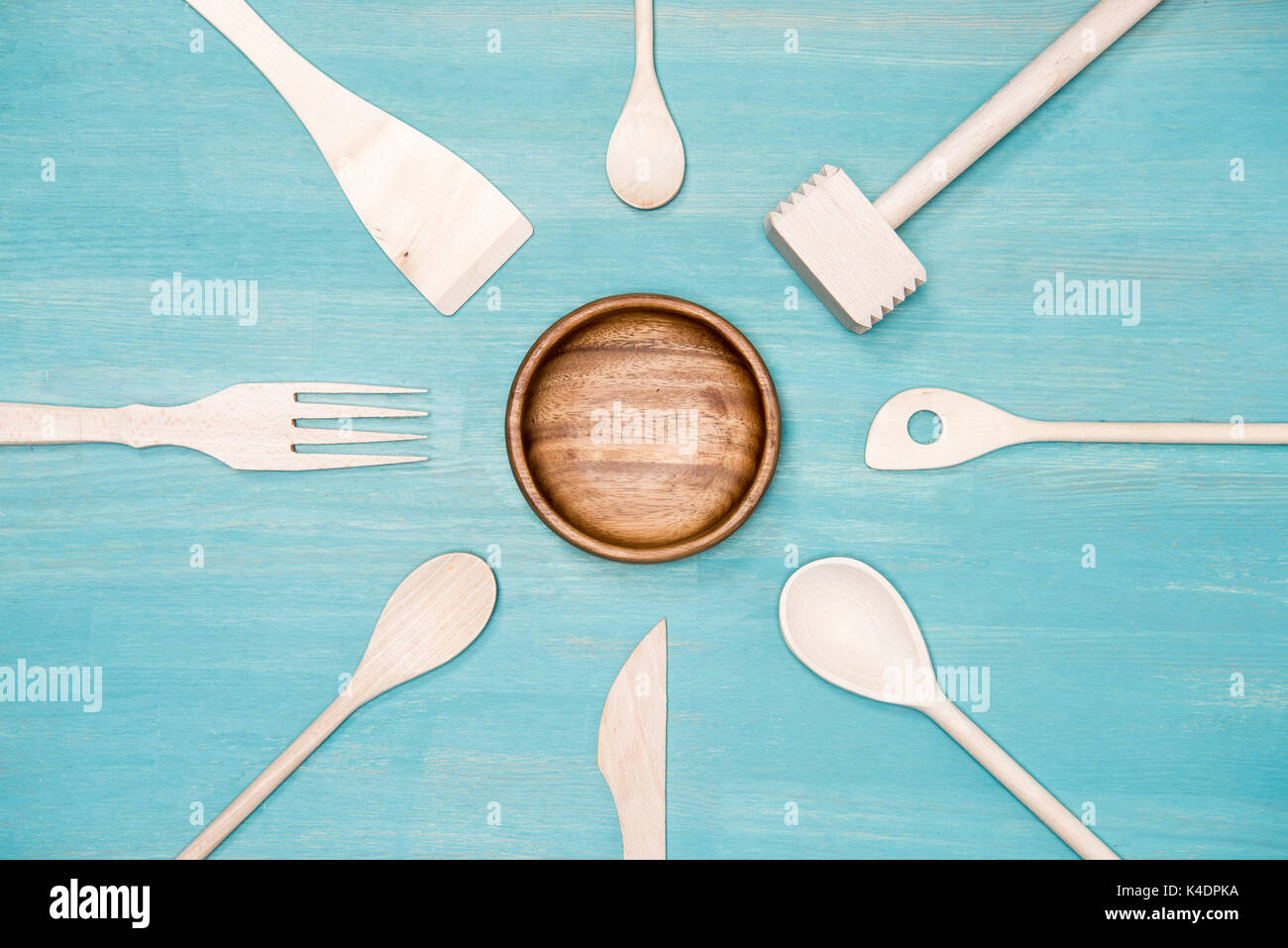 top view of various wooden cooking utensils with plate Stock Photo - Alamy