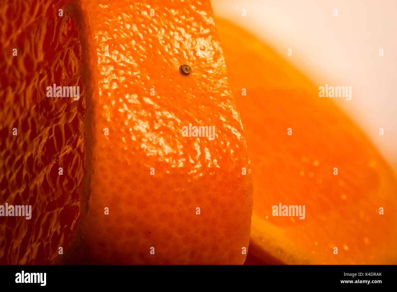 Freshly cut juicy orange hi-res stock photography and images - Alamy