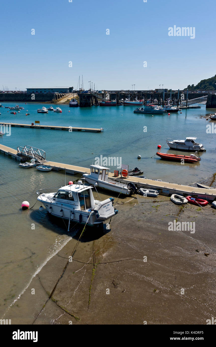 St Peter Port harbour at low spring tide Stock Photo - Alamy
