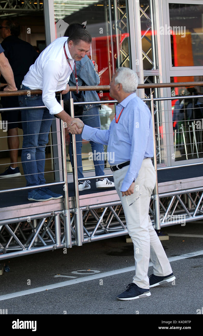 Lawrence stroll lance hi-res stock photography and images - Alamy