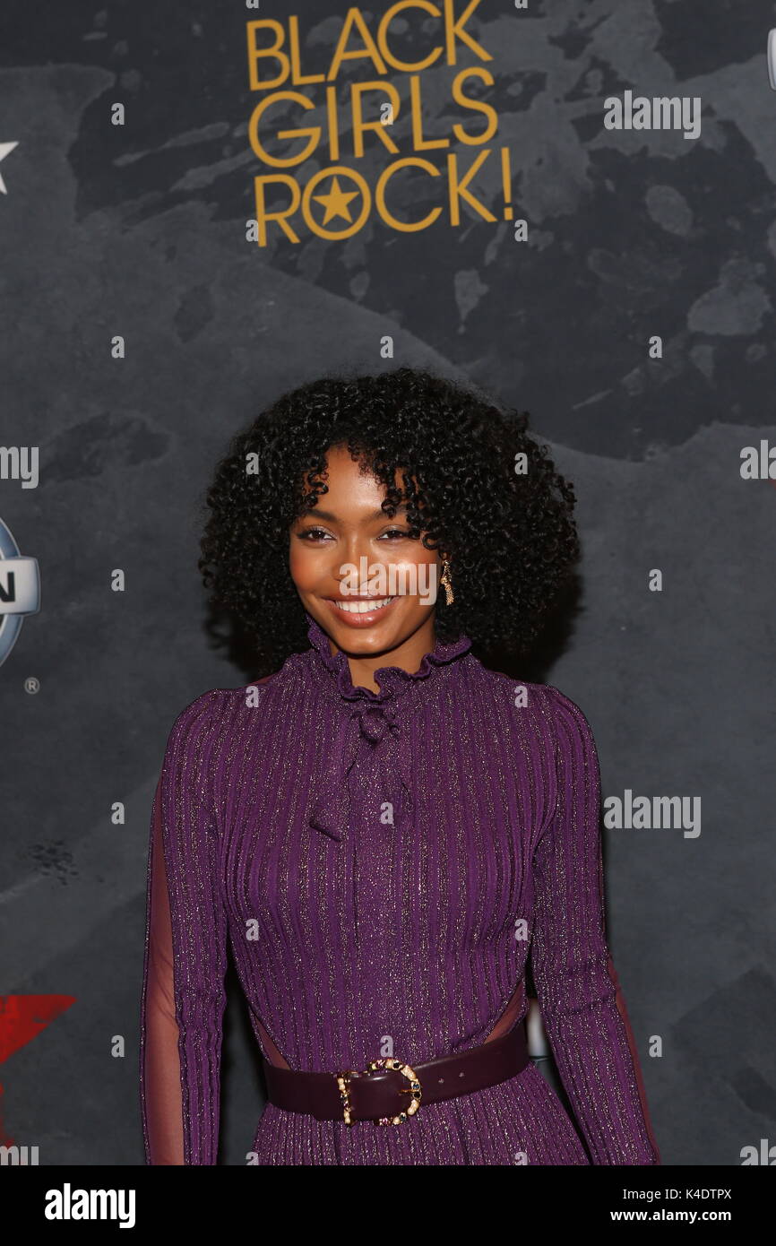 "BLACK GIRLS ROCK!" Hosted by Taraji P. Henson Honors ISSA RAE, YARA ...