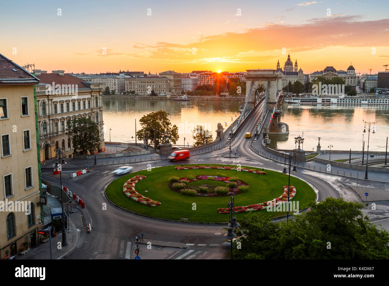 Morning view of city centre of Budapest over the river Danube, Hungary ...