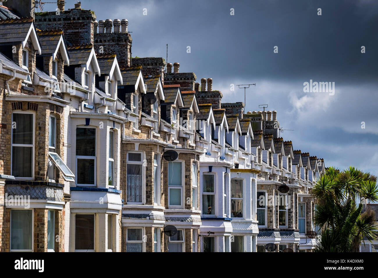 Edwardian housing hi-res stock photography and images - Alamy