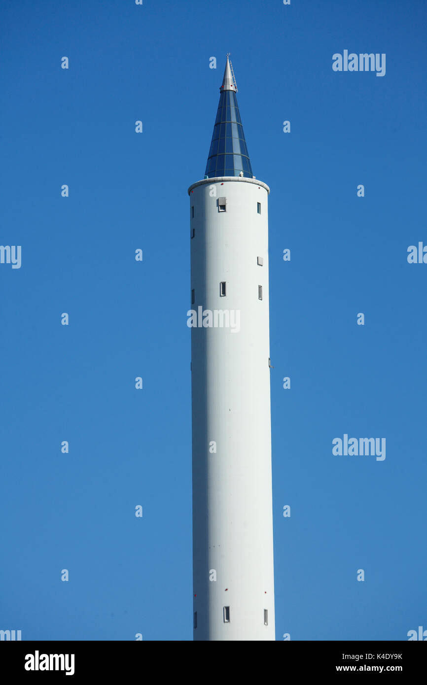 Microgravity drop tower hi-res stock photography and images - Alamy