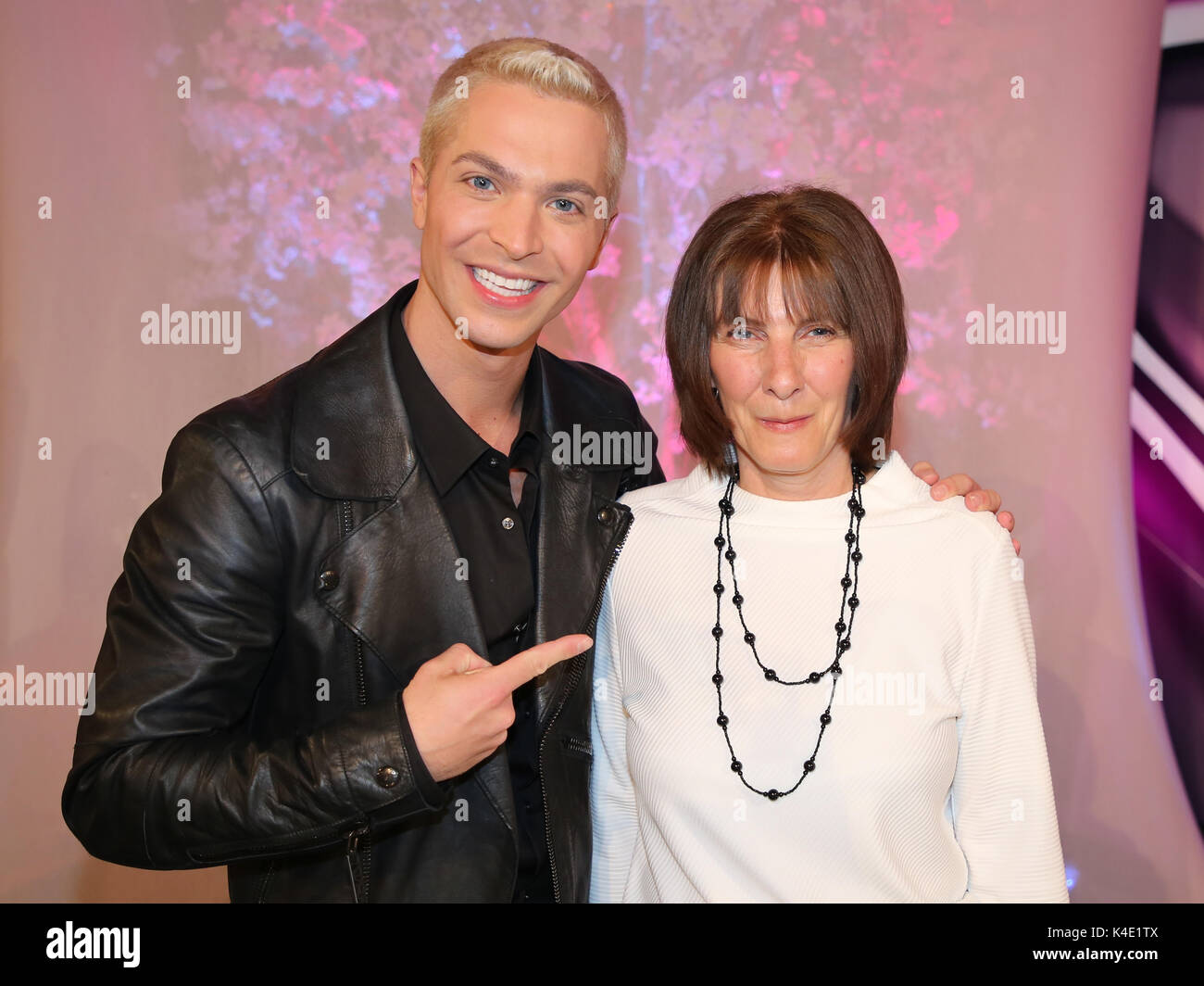 Singer Julian David With His Mother Ursula Stock Photo - Alamy