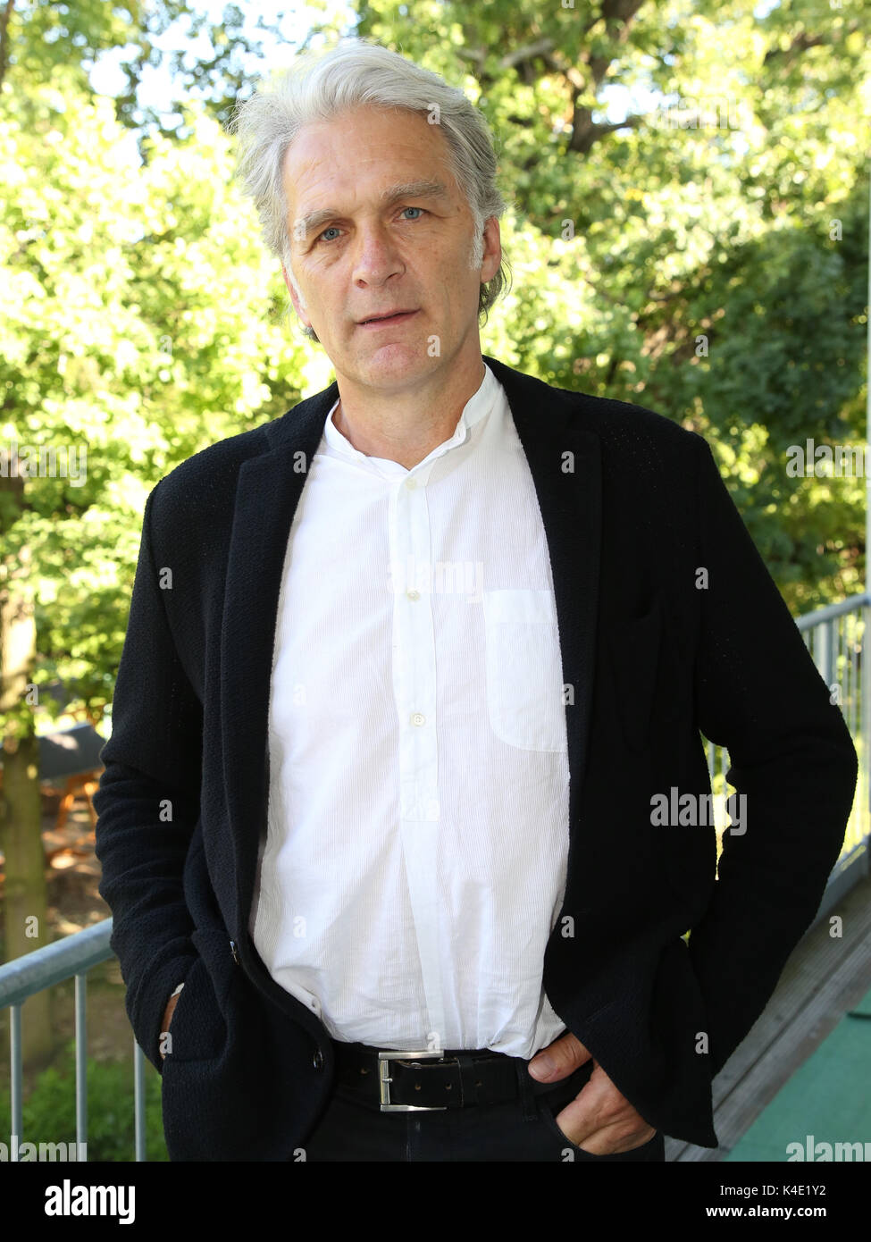 Filmproduzent hi-res stock photography and images - Alamy