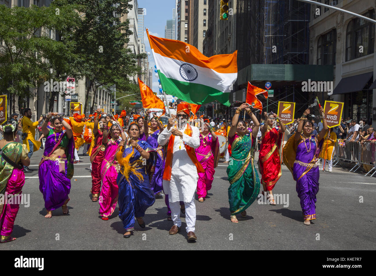 Man waving indian flag hi-res stock photography and images - Alamy