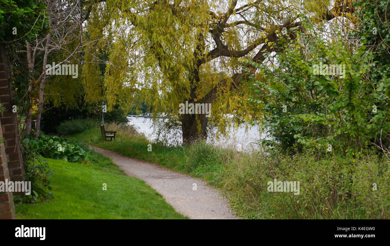 Laleham hi-res stock photography and images - Alamy