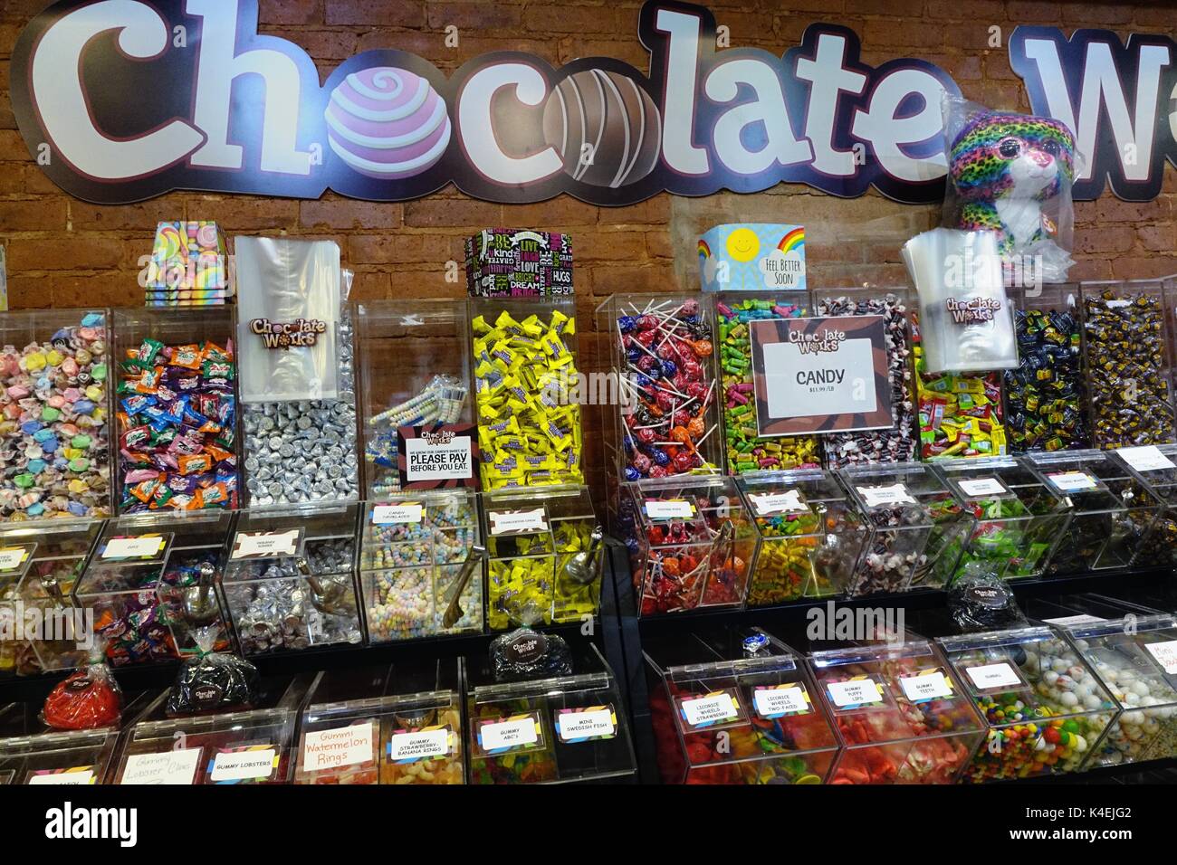 Candy filled wall in "Chocolate Works", Red Bank Food and Wine Walk ...