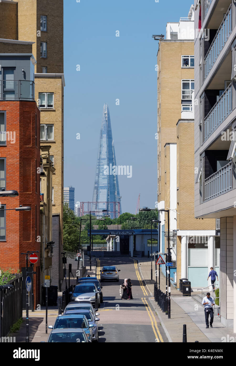 View across Cuba Street in Canary Wharf towards the Shard skyscraper ...