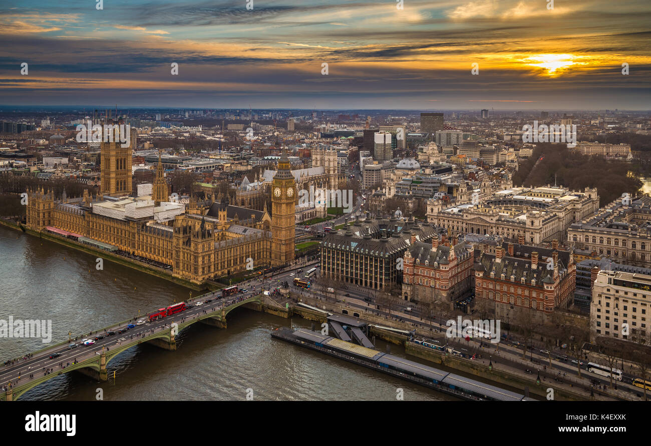 Buckingham palace aerial hi-res stock photography and images - Alamy