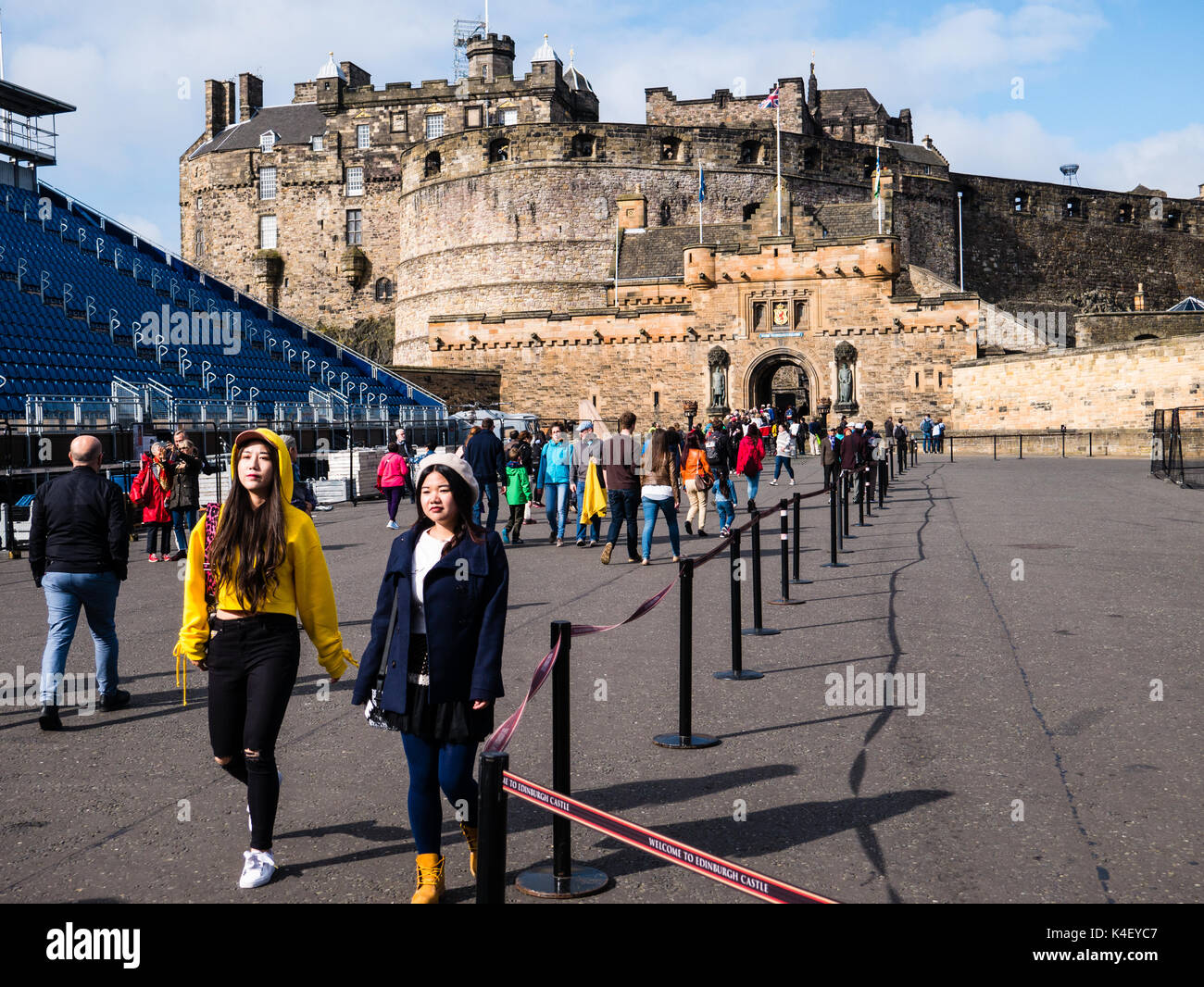 Edinbourgh tourist attraction hi-res stock photography and images - Alamy