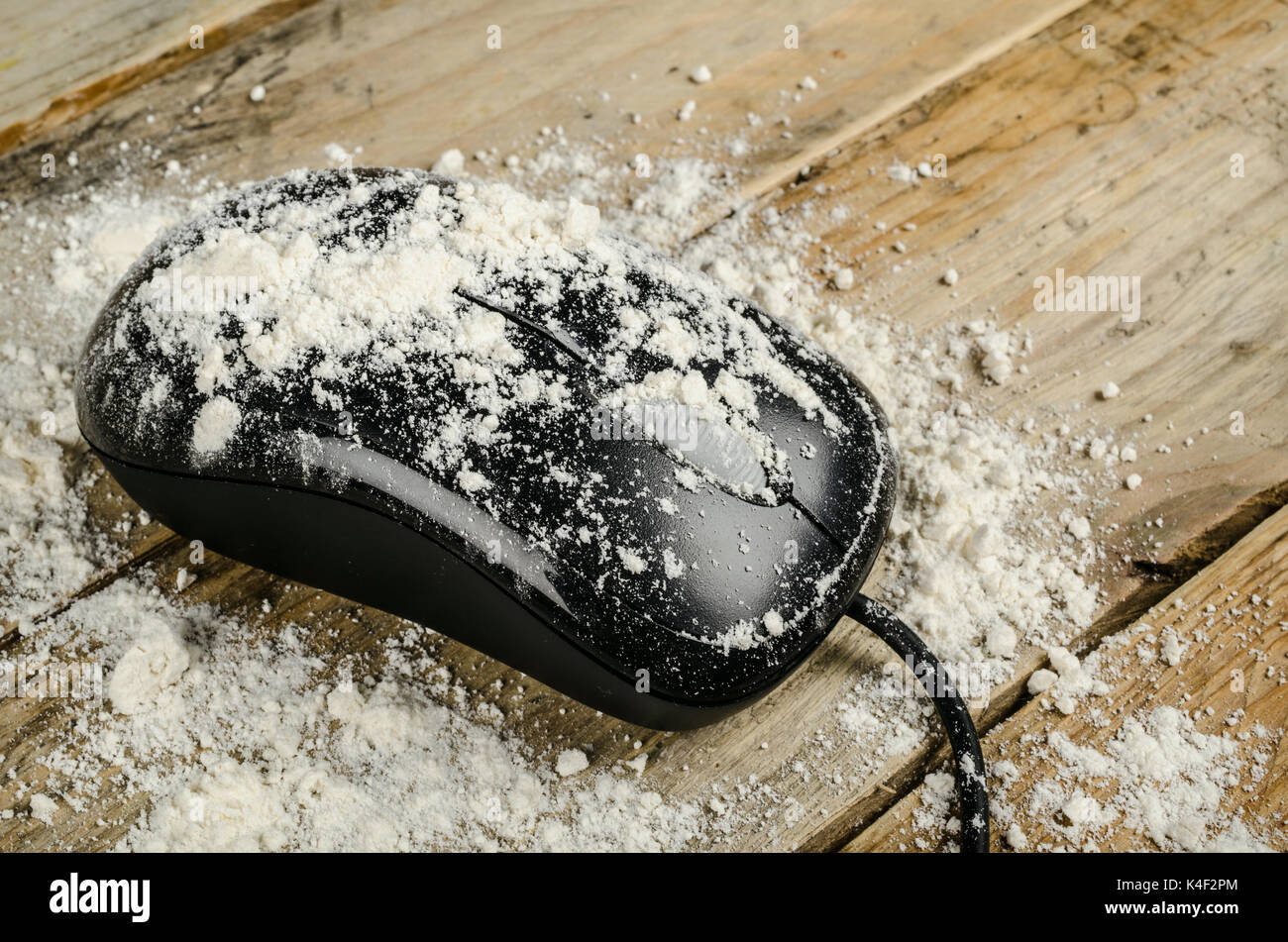 Computer mouse covered in dust, a concept Stock Photo - Alamy