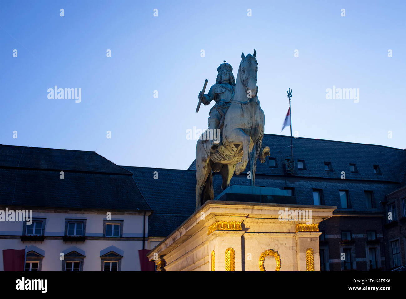 Jan wellem reiterstandbild hi-res stock photography and images - Alamy