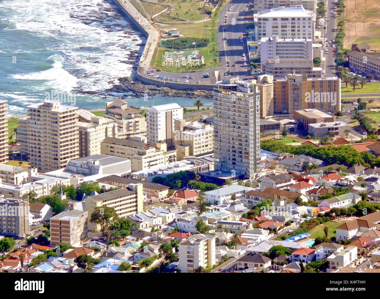 Three anchor bay hi-res stock photography and images - Alamy