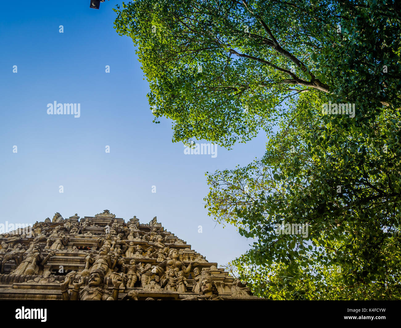 The main sacred building, pyramid like, of the Brihadeeswarar Temple ...